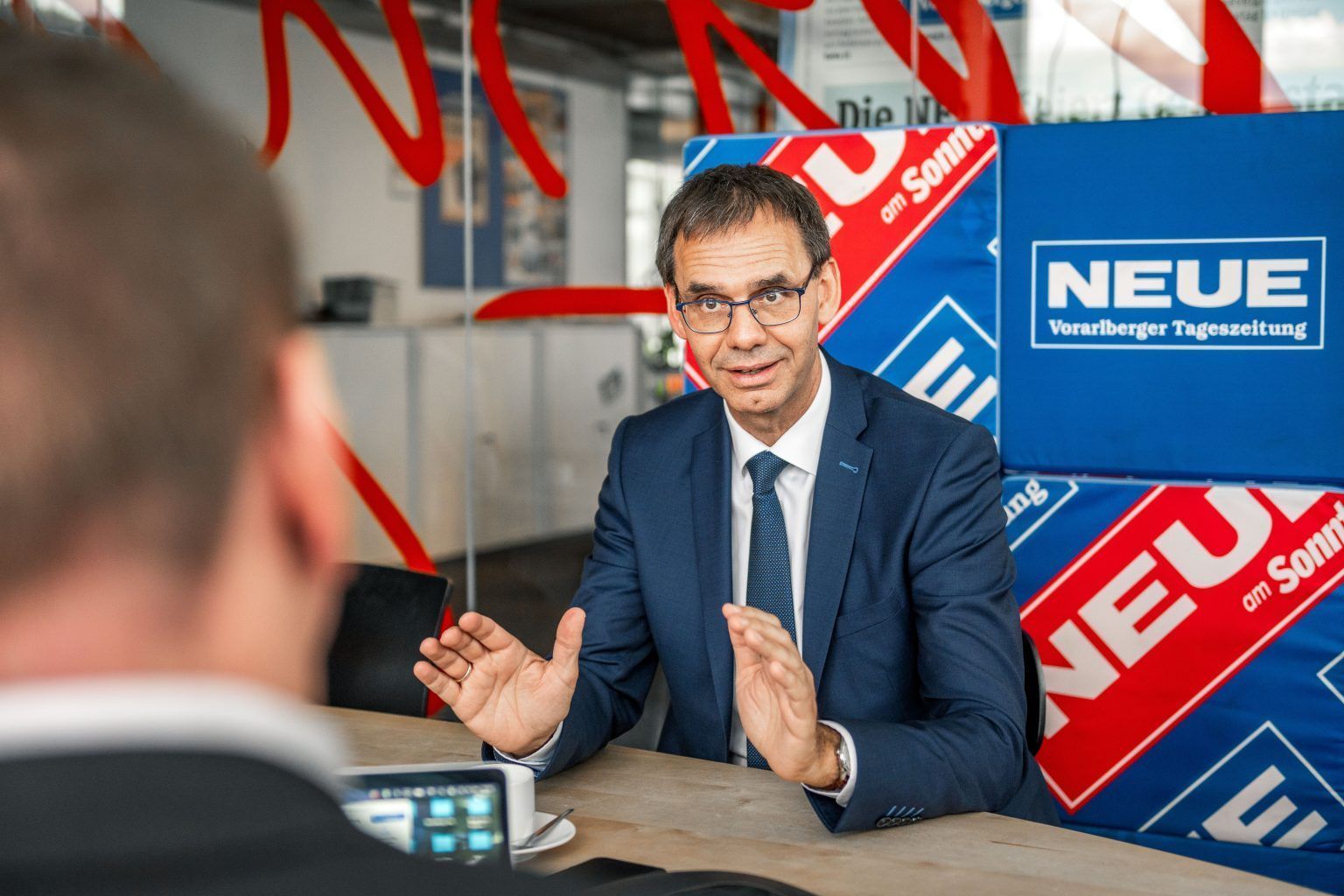 Artikel von Joachim Mangard auf NEUE.at